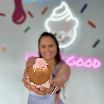 WAFFLEHEAD ICE CREAM AND COFFEE - Updated April 2025 - 59 Photos & 28 ...