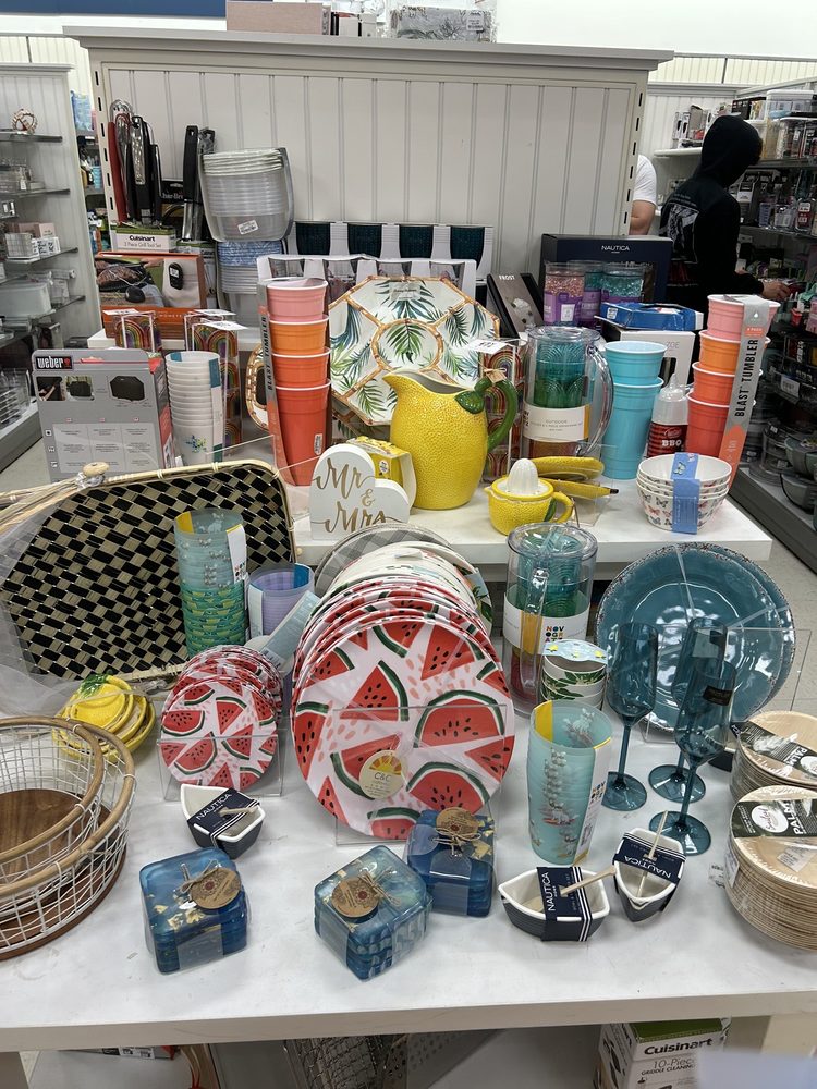 MARSHALLS - Updated May 2026 - 126 Photos & 10 Reviews - 323 Route 25A ...