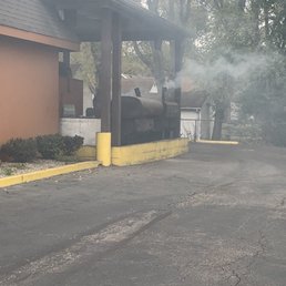 RED’S THE ONE AND ONLY BBQ - Updated November 2024 - 84 Photos & 75 ...