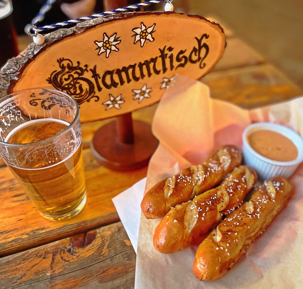 CALAPOOIA BREWING COMPANY - Updated May 2024 - 144 Photos & 239 Reviews ...