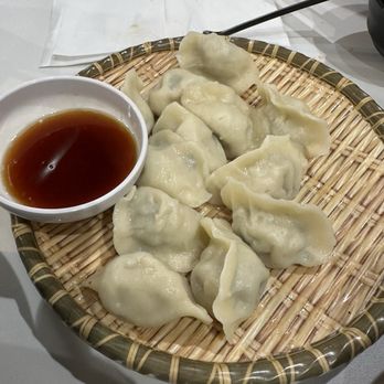 SEASON’S NOODLES & DUMPLINGS GARDEN - Updated June 2024 - 251 Photos ...