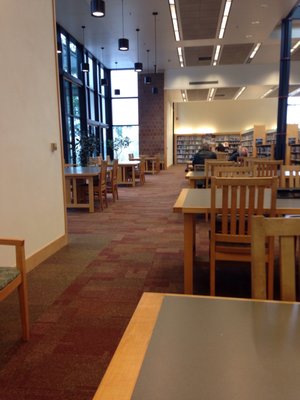 MULTNOMAH COUNTY LIBRARY - MIDLAND - Updated October 2025 - 20 Photos ...