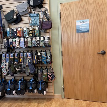 THE ALASKA WALKING STORE - Updated January 2026 - 10 Reviews - 1320 ...