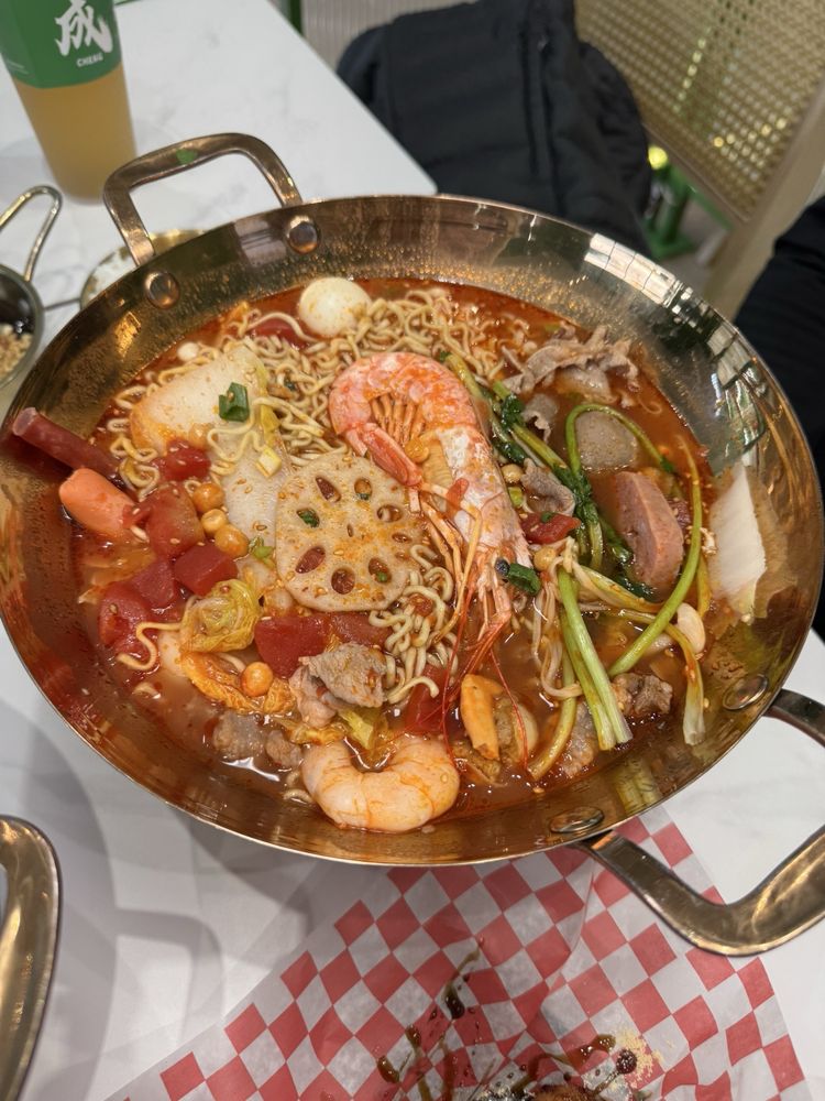 3RD MOM SPICY HOT POT - Updated July 2025 - 26 Photos - 3960 Grand Park ...