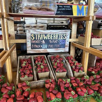 SWANTON BERRY FARM - Updated December 2025 - 1150 Photos & 554 Reviews ...