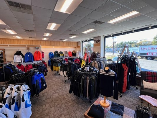 SKI BARN - Updated June 2026 - 21 Photos & 24 Reviews - 2990 Brunswick ...