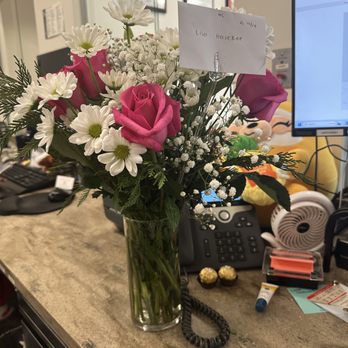 RUTH’S ROSES - Updated January 2025 - 460 Photos & 780 Reviews - 100 SE ...