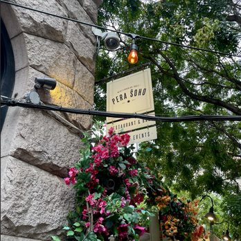 PERA SOHO - Updated March 2025 - 881 Photos & 941 Reviews - 54 Thompson ...