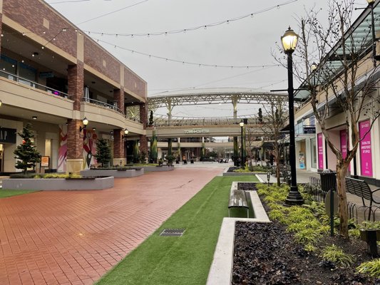 REDMOND TOWN CENTER - Updated October 2024 - 183 Photos & 97 Reviews ...