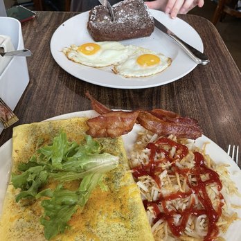 CHEEKY CAFE - Updated October 2025 - 400 Photos & 451 Reviews - 1700 S ...