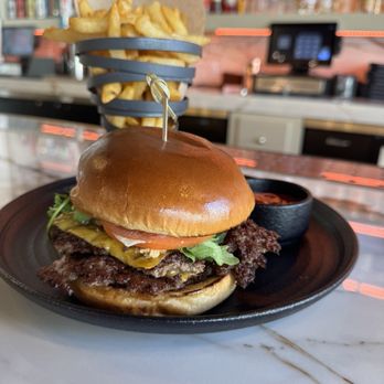 CRAFTZ LOUNGE - Updated August 2024 - 300 Photos & 171 Reviews - 3720 ...