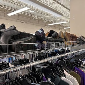 GOODWILL STORE & DONATION CENTER - Updated October 2025 - 82 Photos ...