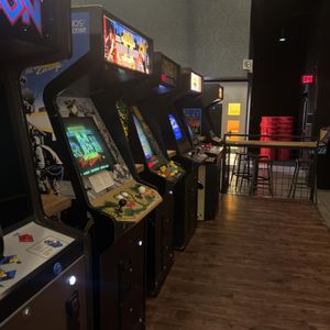 16-BIT BAR+ARCADE - 540 Photos & 252 Reviews - 110 E New York St ...