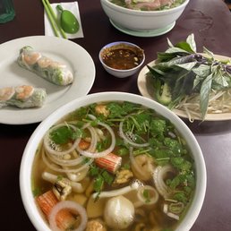 PHO HOA LINDA VISTA - Updated December 2025 - 307 Photos & 324 Reviews ...