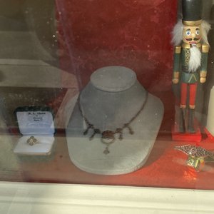 GOODWILL STORE & DONATION CENTER - Updated July 2024 - 12 Photos - 976 ...