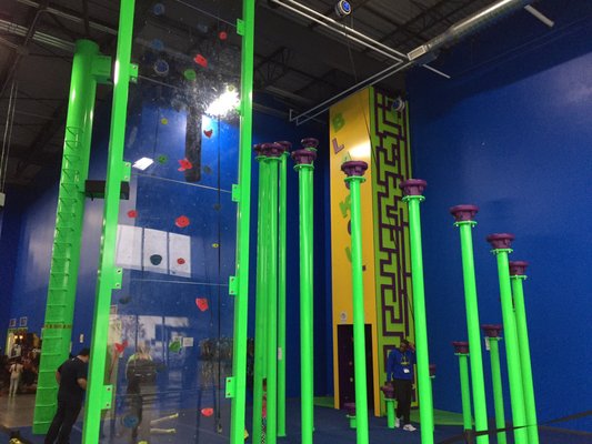 AIR RIDERZ TRAMPOLINE PARK - Updated April 2024 - 13 Photos - 250 Don ...