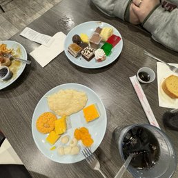 HUG GRILL BUFFET - Updated November 2025 - 206 Photos & 127 Reviews ...