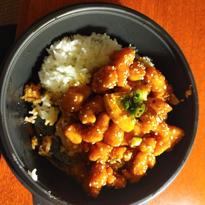 MR WU’S - Updated October 2025 - 15 Photos & 20 Reviews - 560 Main St ...