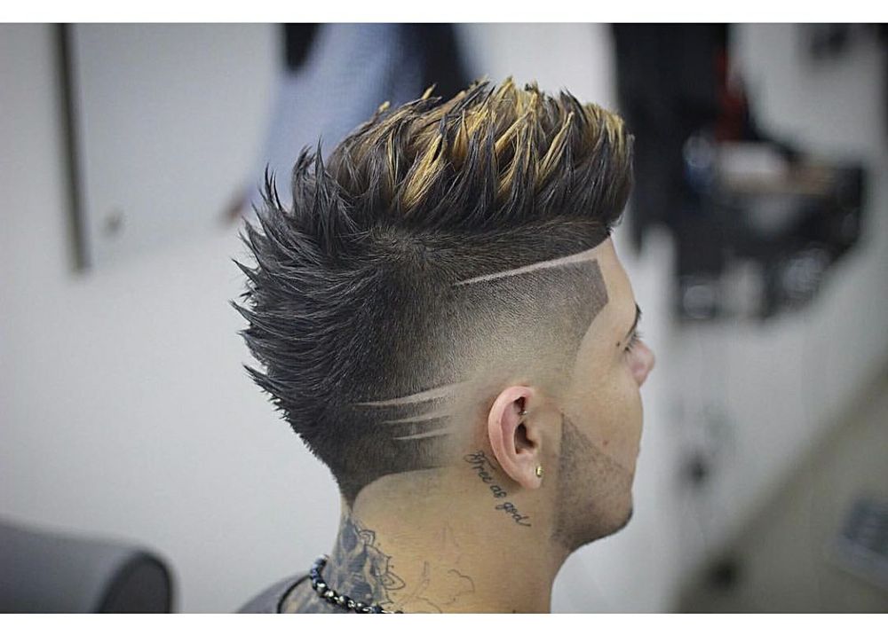 DIAMOND CUTZ BARBER & BEAUTY SALON - Updated September 2024 - 15 Photos ...