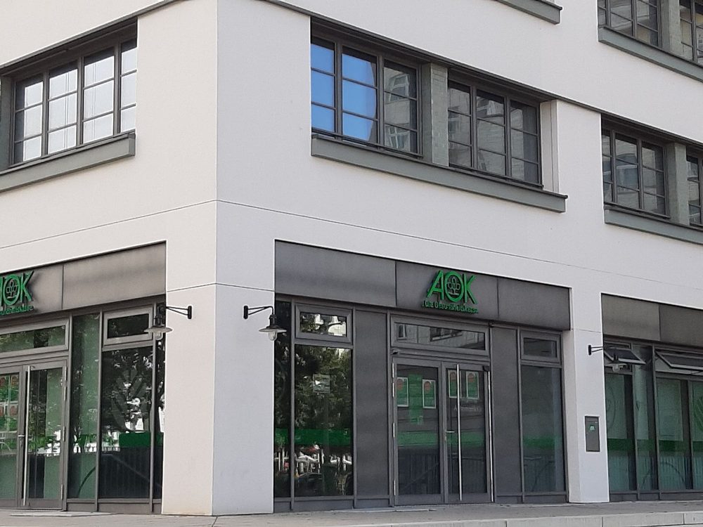 AOK - Updated March 2025 - Warschauer Str. 5, Berlin, Germany - Health ...