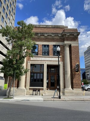 VICTORIA’S TAVERN - Updated May 2026 - 61 Photos & 88 Reviews - 1965 ...