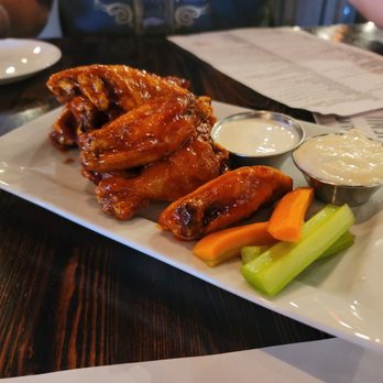 NEAT KITCHEN + BAR - 338 Photos & 433 Reviews - 246 N Cass Ave ...