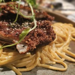 ALORA - Updated December 2025 - 230 Photos & 54 Reviews - 2502 Dunlavy ...