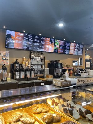 BISCOTTI CAFE & PASTRY SHOP - 98 Photos & 114 Reviews - 741 N Salina St ...