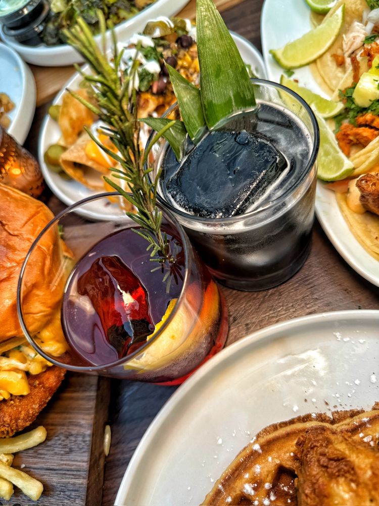 THE CHICKEN KOOP - Updated September 2024 - 2611 Photos & 1095 Reviews ...