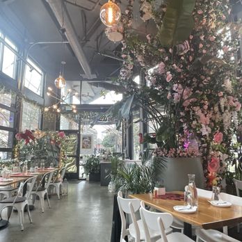 DI FIORA - Updated May 2025 - 2299 Photos & 720 Reviews - 1320 ...