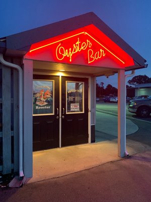 SANDPIPER SEAFOOD HOUSE & OYSTER BAR - Updated October 2025 - 47 Photos ...