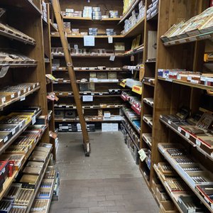 HI-TIME WINE CELLARS - 775 Photos & 1111 Reviews - 250 Ogle St, Costa ...