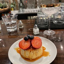 COSTA CONTEMPORARY KITCHEN - 525 Photos & 379 Reviews - 650 Anton Blvd ...