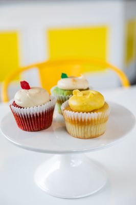 ENDULGE CUPCAKE BOUTIQUE - 162 Photos & 227 Reviews - 749 Moreland Ave ...