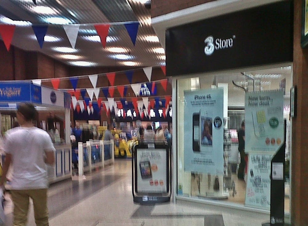 3 STORE - Updated September 2024 - High Street, Rhyl, Denbighshire ...