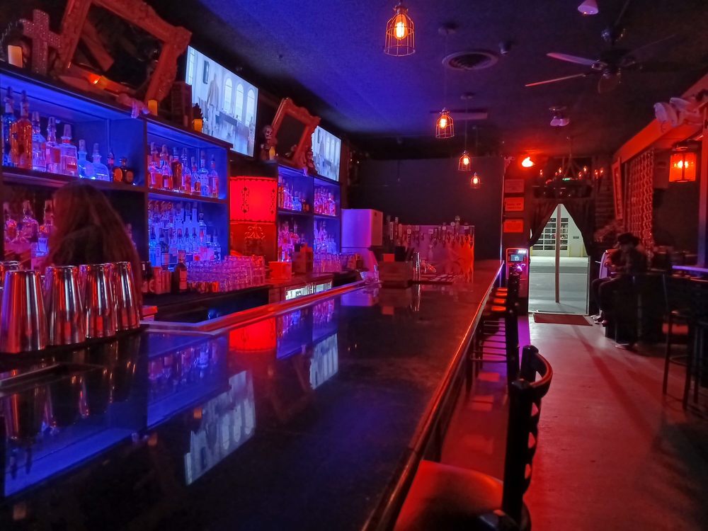 MI VIDA LOCA BAR AND LOUNGE - Updated October 2025 - 28 Photos & 60 ...