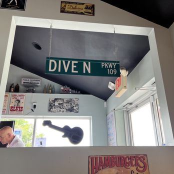 THE DIVE N - Updated March 2025 - 210 Photos & 200 Reviews - 109 N Polk ...