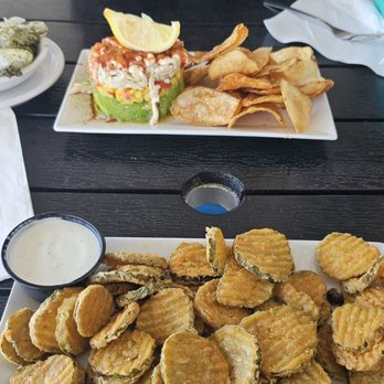THE LIGHTHOUSE RESTAURANT & DOCK BAR - Updated March 2025 - 535 Photos ...