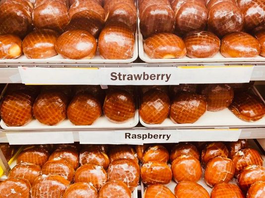 MAX’S DONUTS - Updated December 2025 - 134 Photos & 41 Reviews - 350 W ...