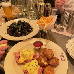 PASTIS - Updated September 2025 - 1377 Photos & 698 Reviews - 52 ...