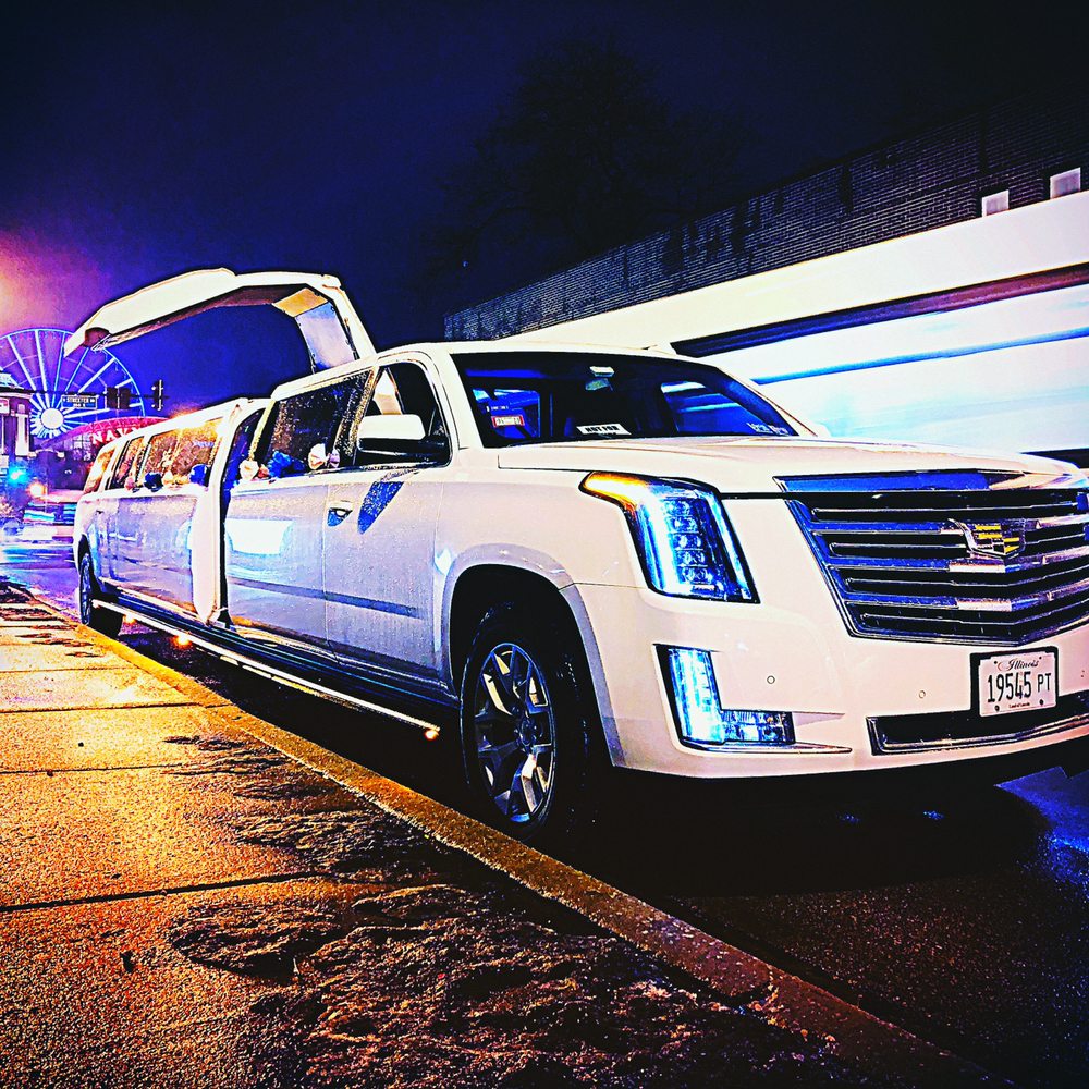 DELUXE CHICAGO LIMO - 44 Photos & 12 Reviews - 216 S Jefferson St ...