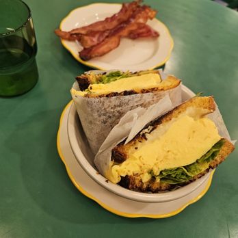 MIDDLE CHILD - Updated August 2024 - 736 Photos & 605 Reviews - 248 S ...