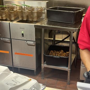 TRAP WINGZ ATL - Updated March 2025 - 49 Photos & 25 Reviews - 3004 ...