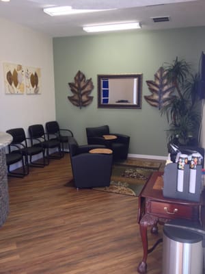 YOUR FAMILY WALK-IN CLINIC - Updated December 2025 - 53 Reviews - 17929 ...