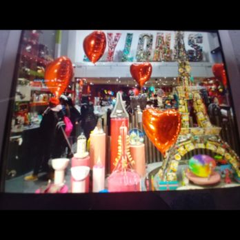 PYLONES - Updated December 2025 - 31 Photos & 18 Reviews - 99 rue de ...