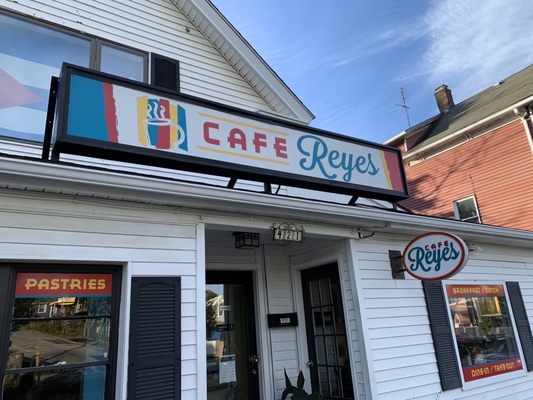 CAFE REYES - Updated August 2025 - 266 Photos & 241 Reviews - 421 ...