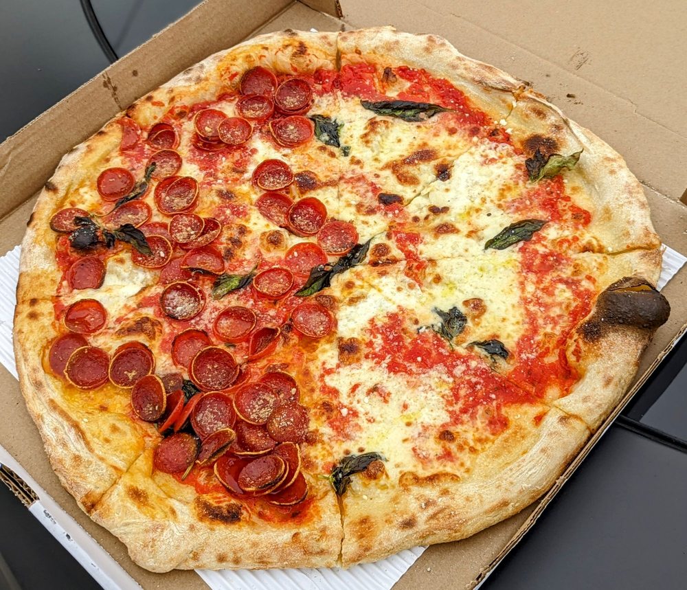 BACK DOOR PIZZA - Updated September 2024 - 75 Photos & 71 Reviews ...