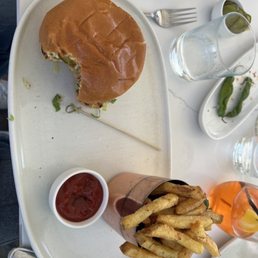 FISHBONE BY THE LAKE - Updated December 2025 - 439 Photos & 143 Reviews ...