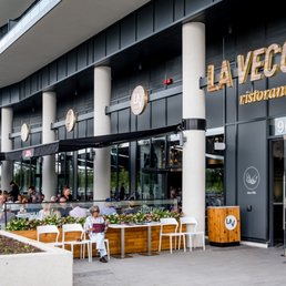 LA VECCHIA RISTORANTE - Updated December 2025 - 173 Photos & 69 Reviews ...