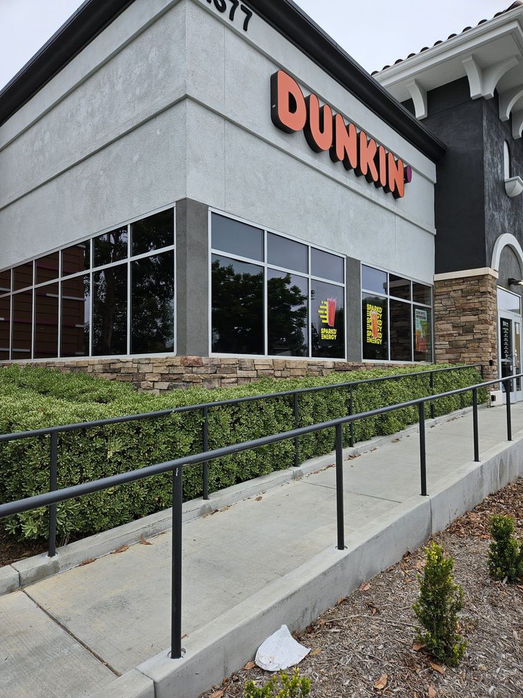 DUNKIN - Updated October 2025 - 86 Photos & 63 Reviews - 1377 E Los ...